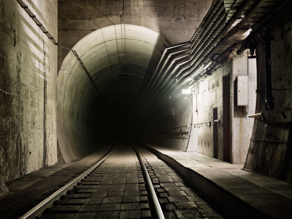 UNDERGROUND LANDSCAPES – Timo Stammberger